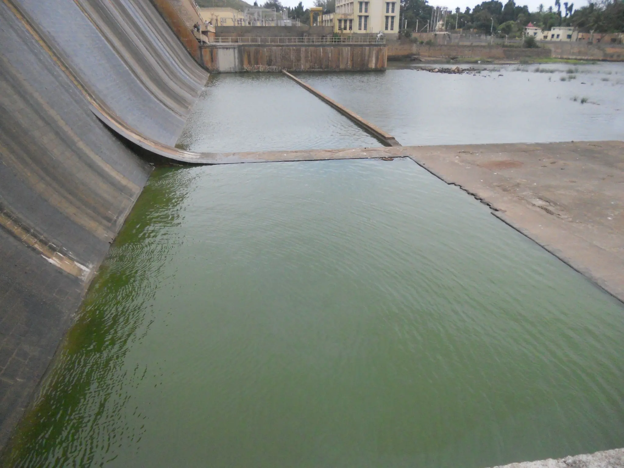 UNIT 5. Dams - design - types - functions | PPTX