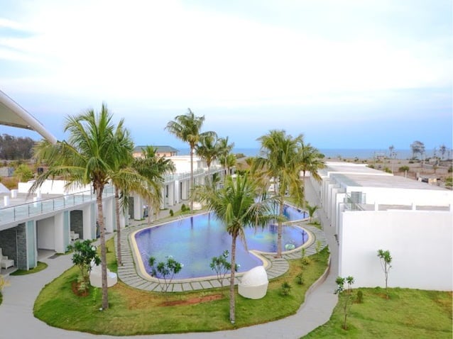 Grande Bay Resort and Spa | PPT