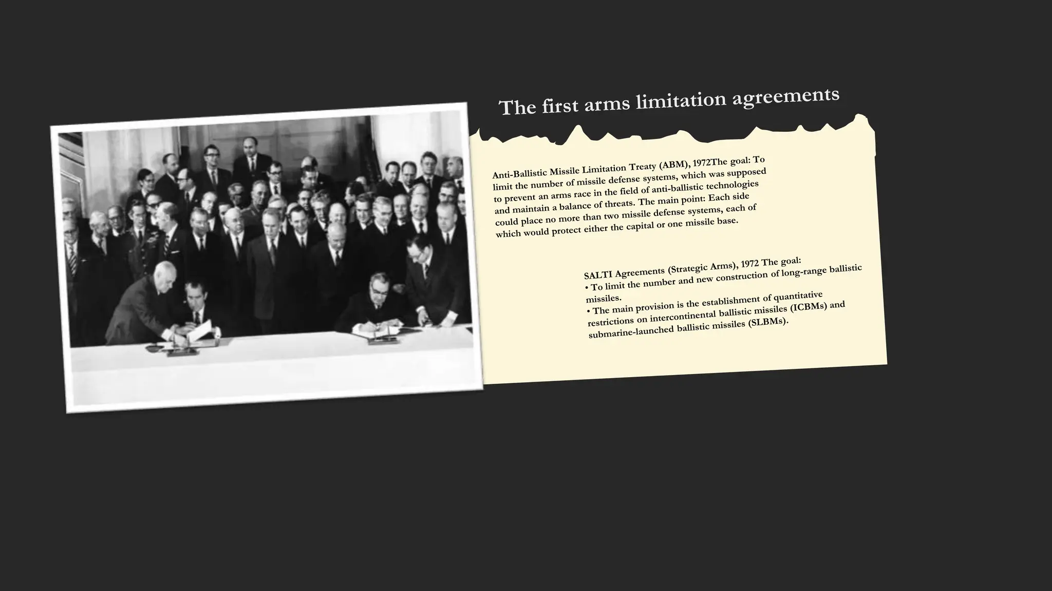 USA vs USSR Cold war animation presentation | PPTX