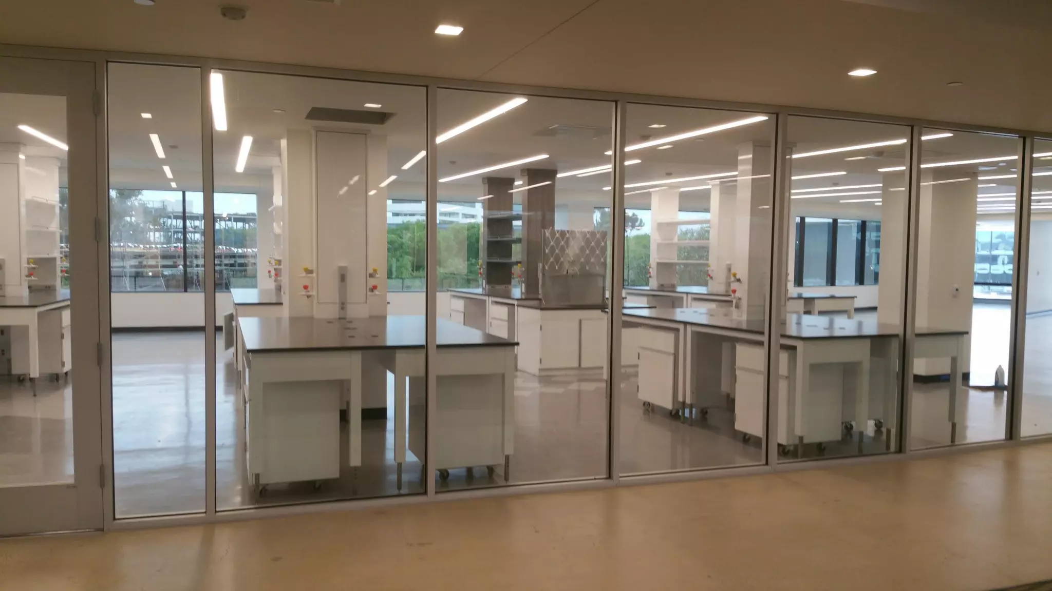 Flexible Lab Furniture Installation - University of Texas - Austin | PPT