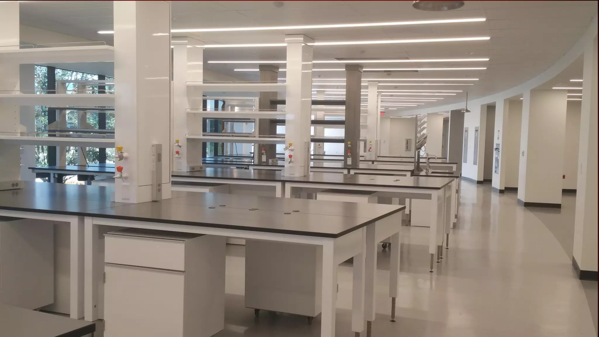 Flexible Lab Furniture Installation - University of Texas - Austin | PPT