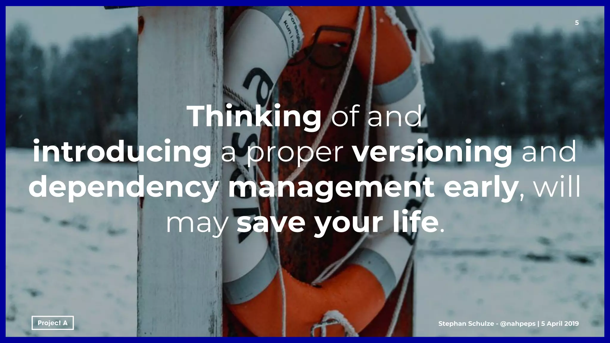 Versioning in a microservice architecture | PPT