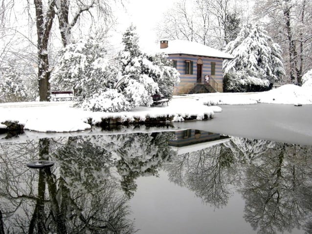 Scenic Reflective Photos - A powerpoint Slideshow | PPT