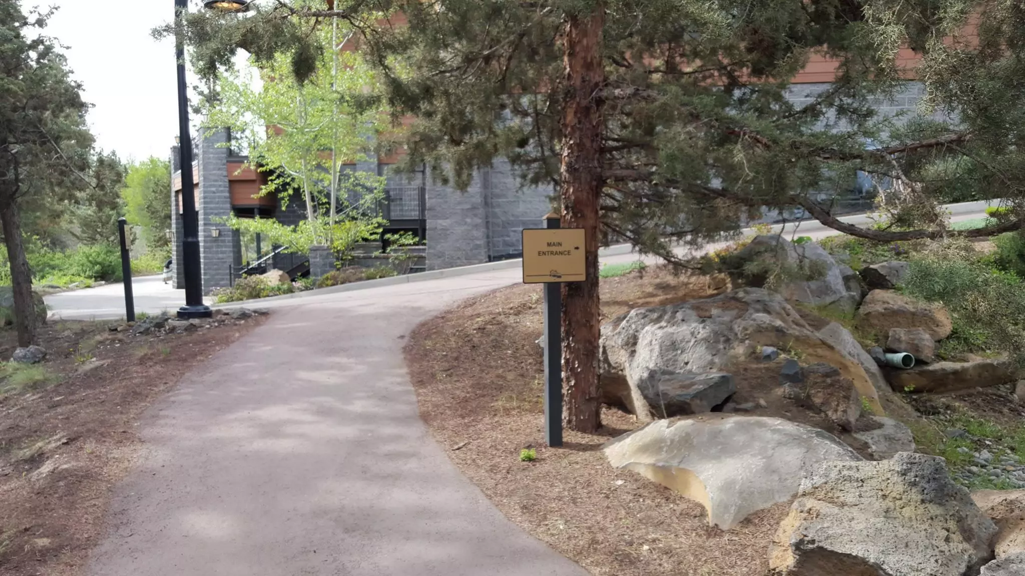 Wayfinding a tale of two libraries and their methods for understanding library navigation | PDF