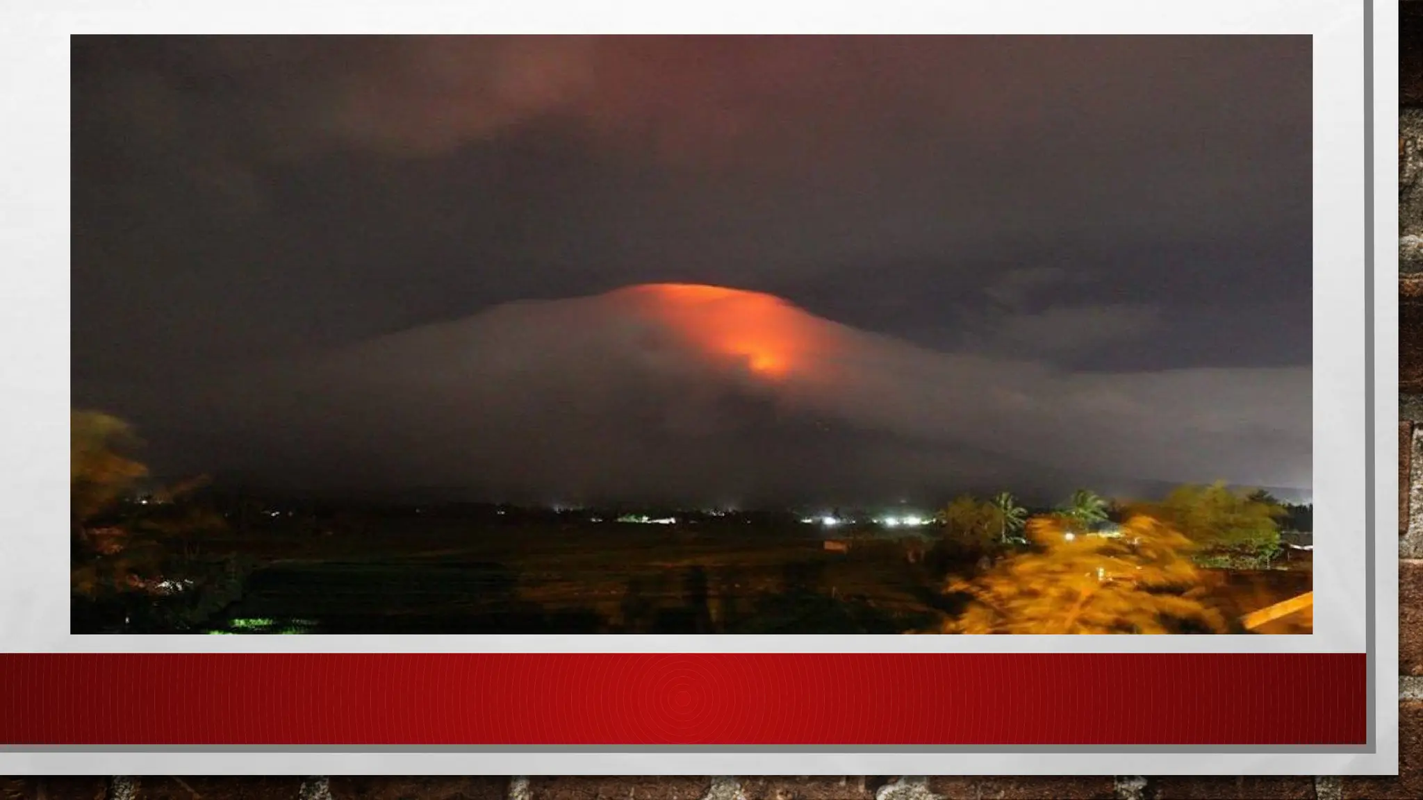 What to do BEFORE,DURING and AFTER volcanic eruption.pptx