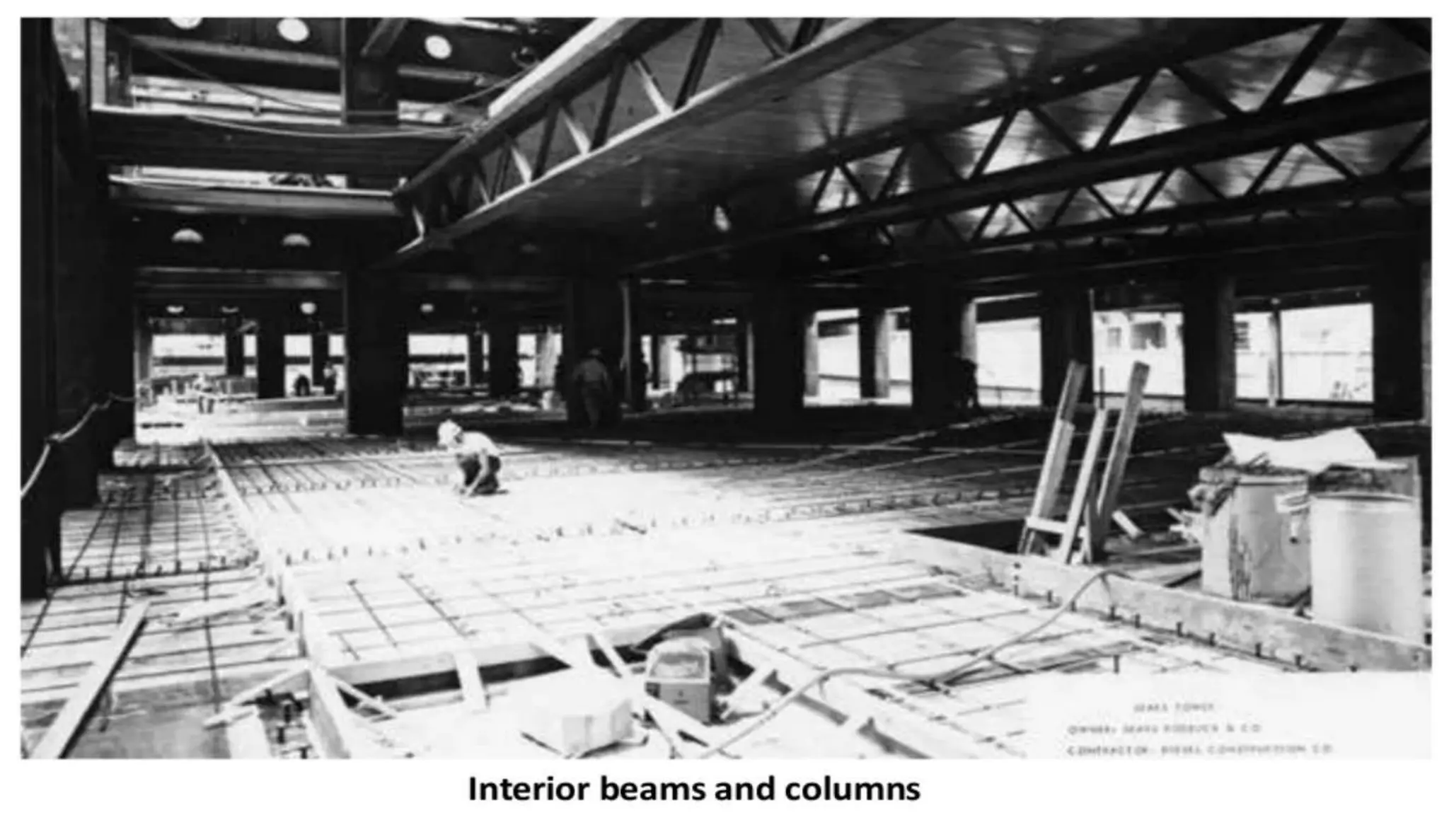 A Case Study of Willis Tower - Mahi.pptx