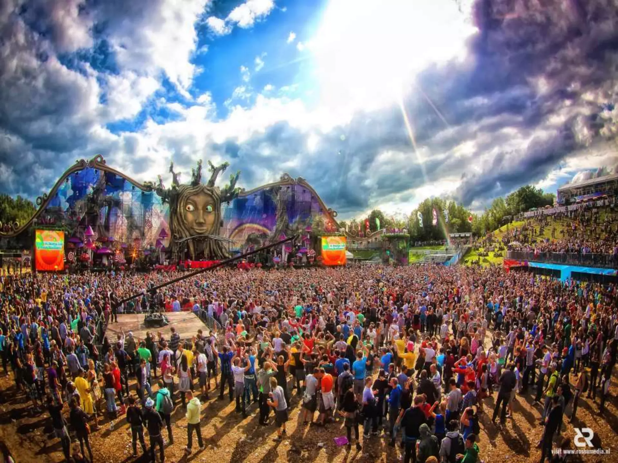 Tomorrowland introduction | PPTX